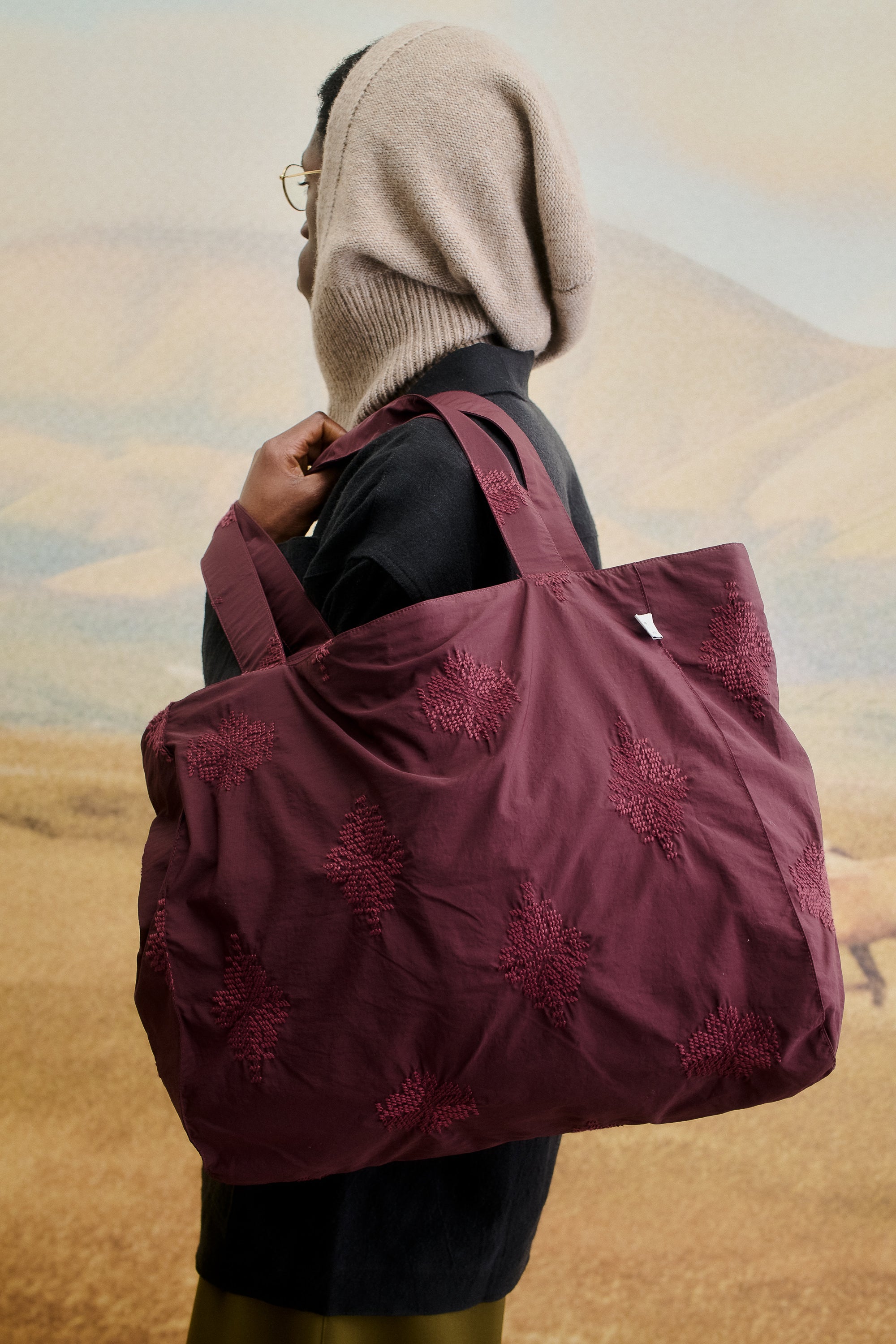 TEELI TOTE BAG – A KIND OF GUISE